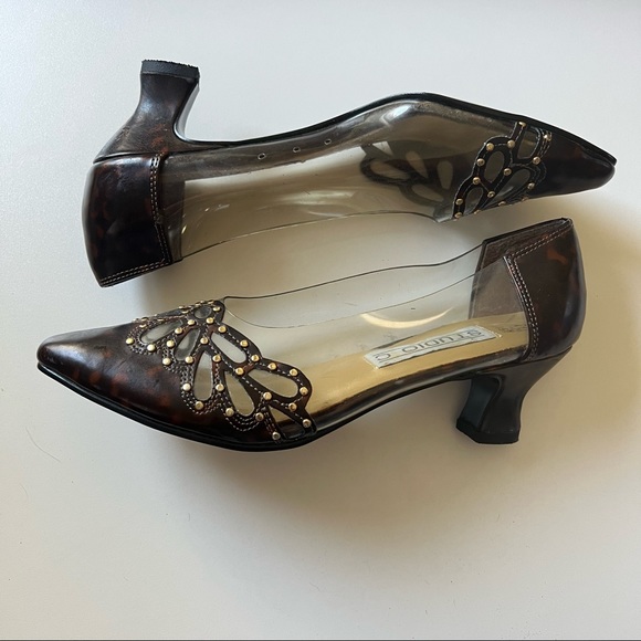 Studio C | Shoes | Studio C Vintage Clear Side Pumps 75 With Gold Beads ...